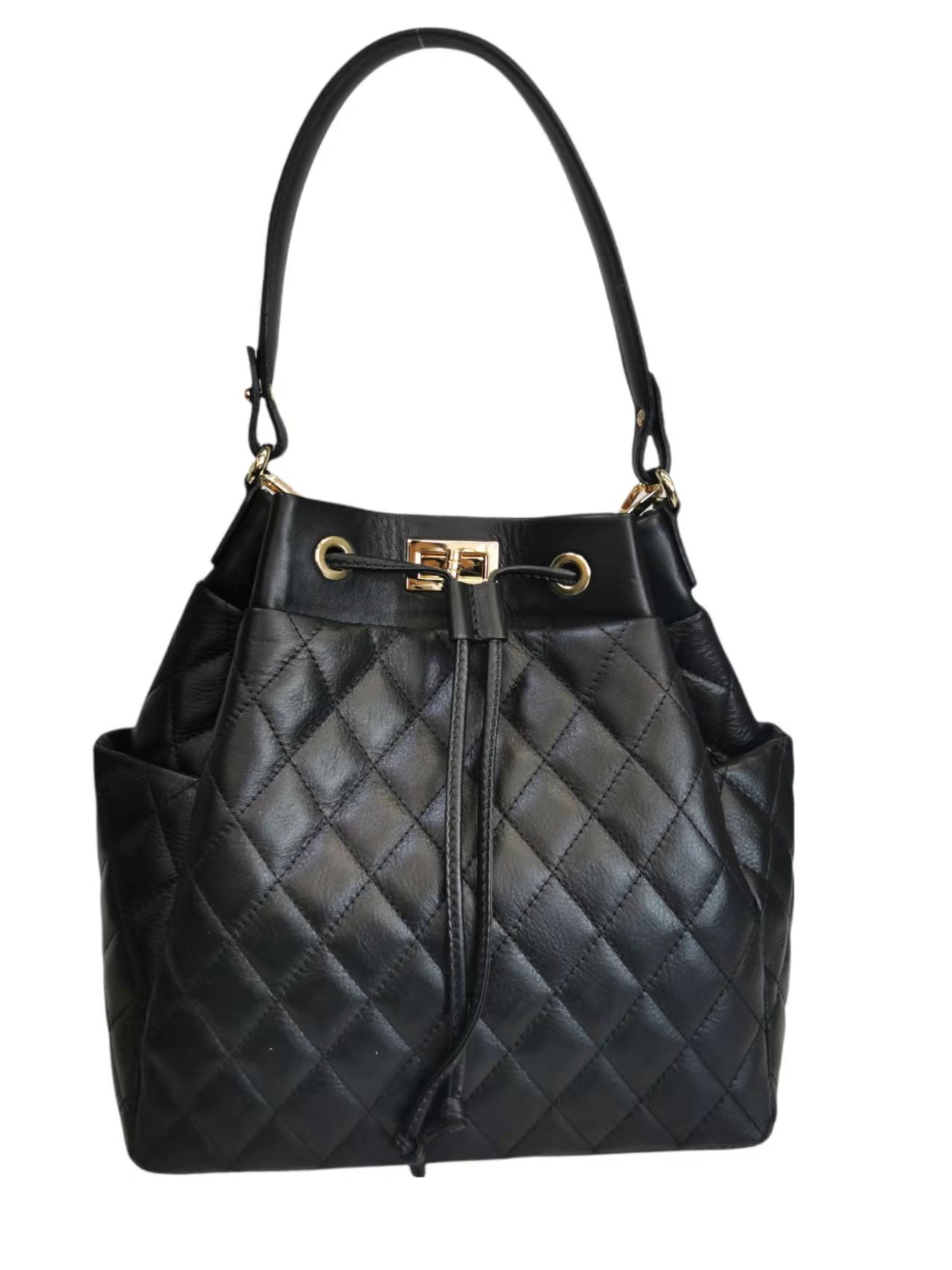 Low-cost leather bags, wholesale from Italy for resellers